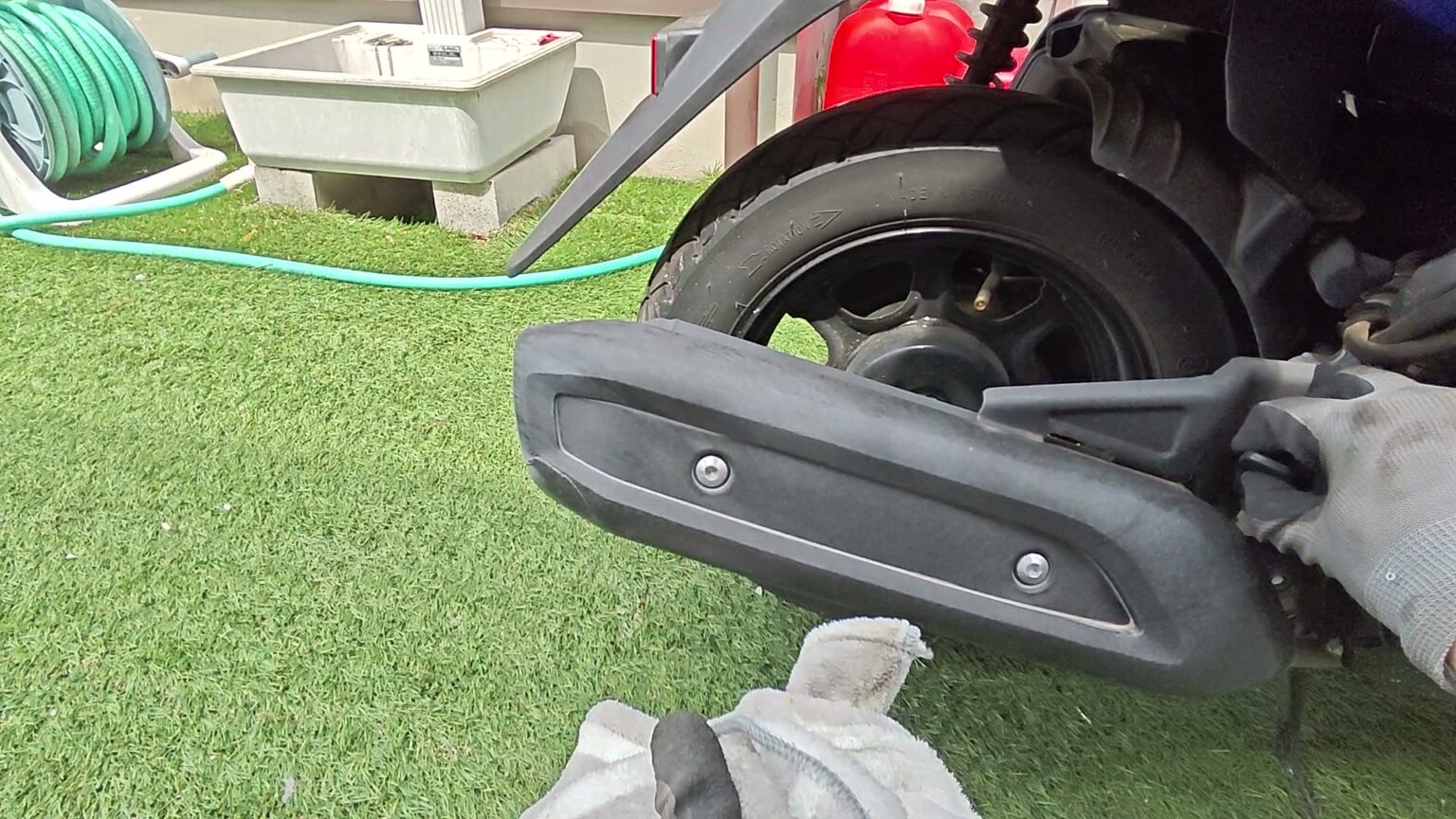 AF79 AY01 タクト ジョグ オイル交換のやり方を解説 - キャブマガ